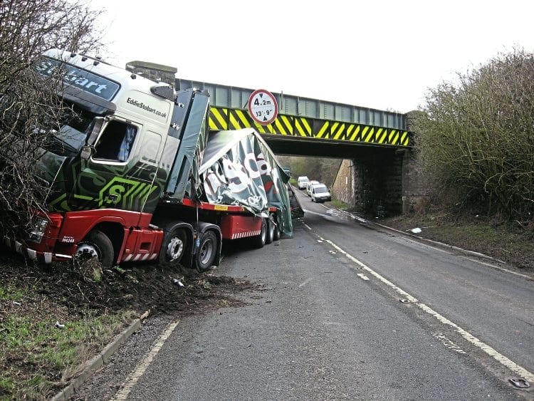 PROTECTING THE INFRASTRUCTURE: Bridge Strikes – Educating the offenders ...