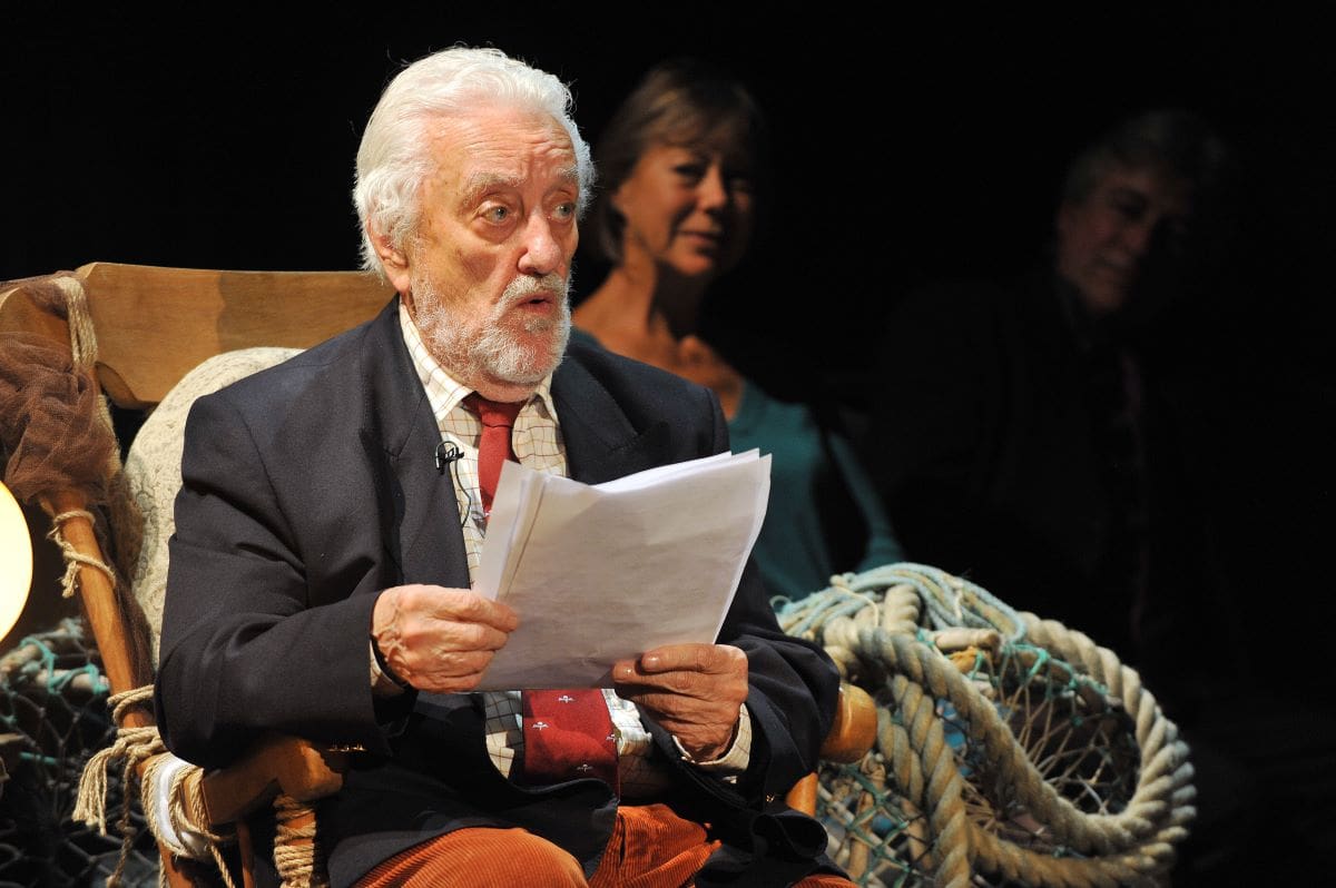 Bernard Cribbins, star of The Railway Children and Doctor Who, dies ...