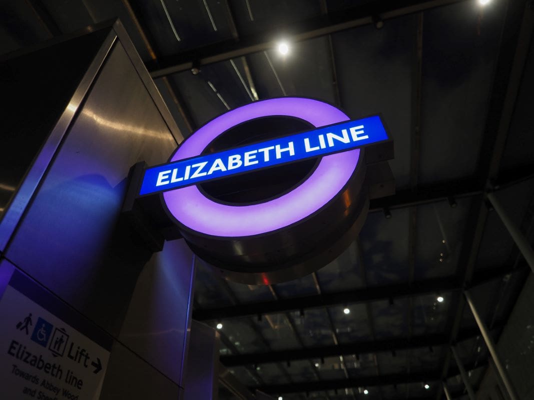 Direct journey from Essex to Heathrow now available on Elizabeth line ...