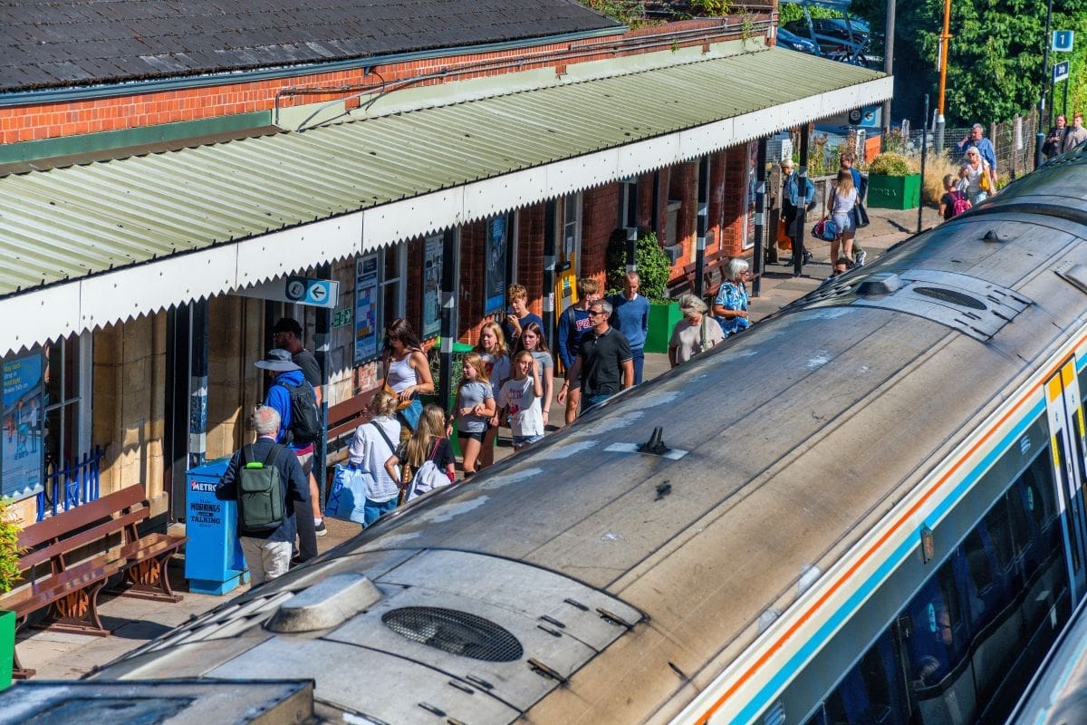 Soaring temperatures disrupt trains across Britain | The Railway Magazine